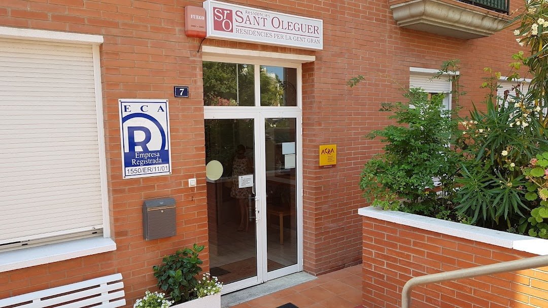 Residència Sant Oleguer park - En Lloret . Com